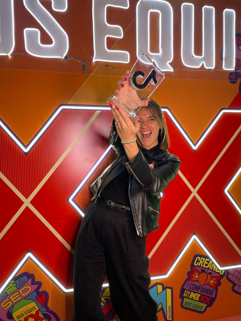 Dos Equis arrasa con un premio que nadie esperaba en los Tiktoks Awards ...